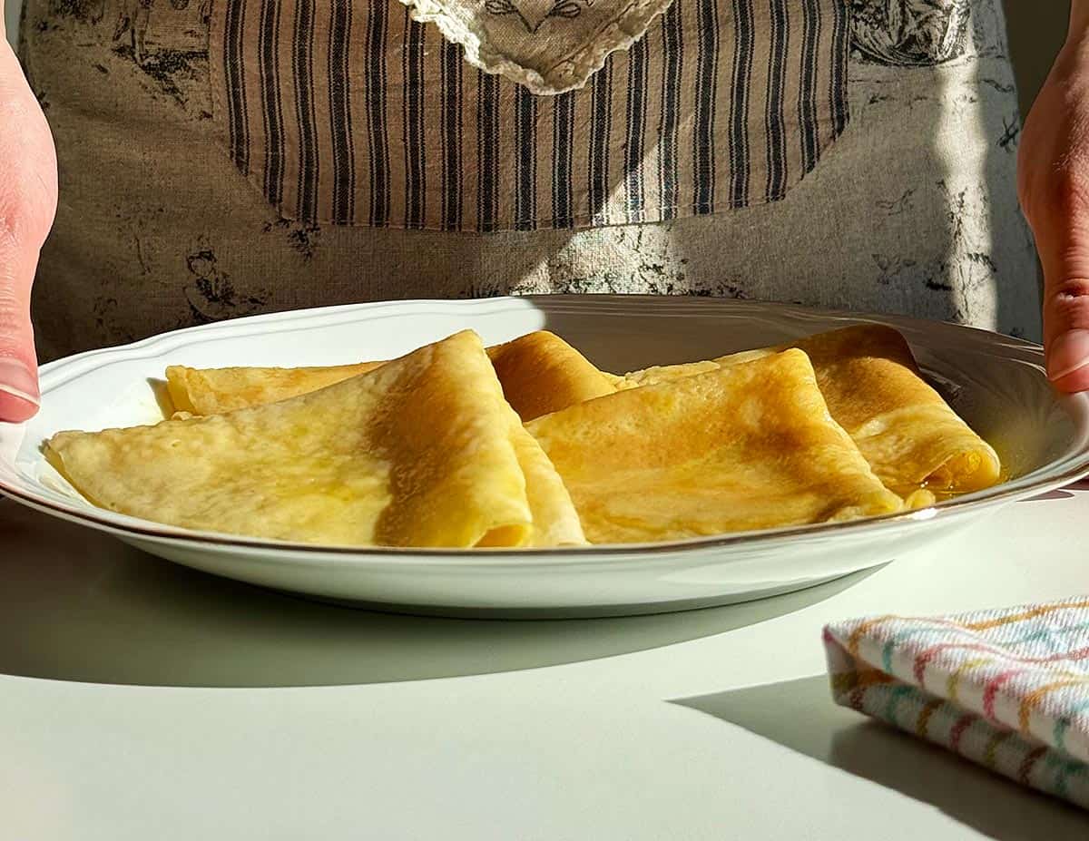 Crepes con salsa de coñac y naranja. ¡Riquísimos! – Revista Fusión Asturias